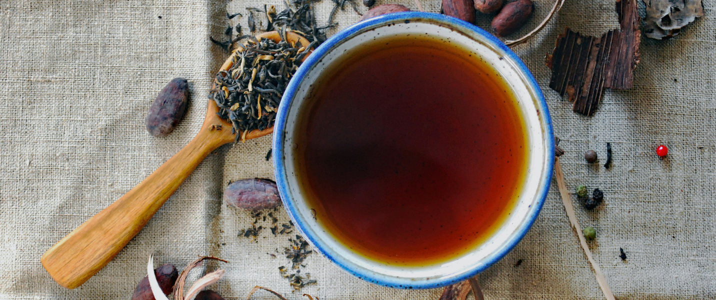 Hur nyttigt är rooibos? Guide till fördelar, maghälsa och biverkningar ...