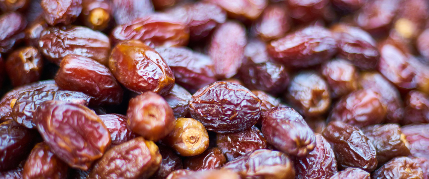 Hur nyttiga är dadlar? Upptäck 8 bevisade hälsofördelar | Kindly